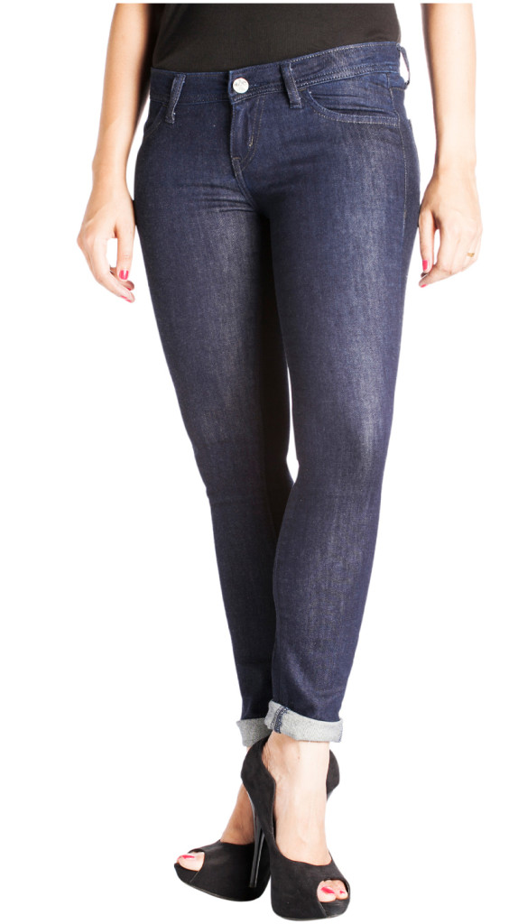 LEE INTRODUCES STRETCH DELUXE