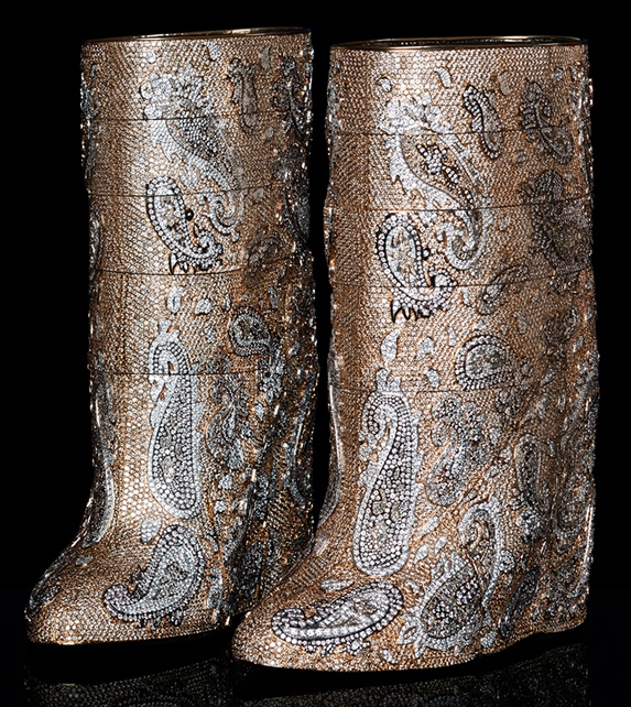 NOT MADE FOR WALKING! US$3.1MILLION BOOTS ON DISPLAY AT DUBAI ...
