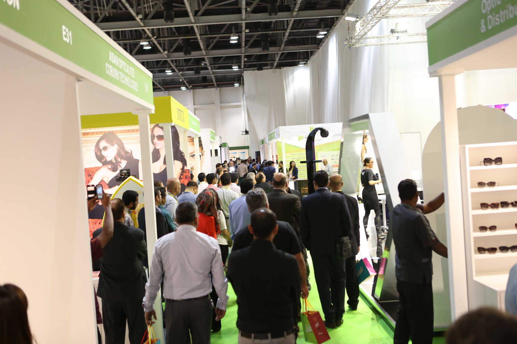 HIGH VISITOR NUMBERS BOOST BUSINESS AT MIDDLE EAST’S LARGEST OPTICAL ...