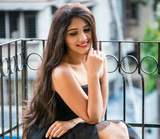 Actress Divya Aggarwal roped in for Balaji Telefilms show on Channel &TV