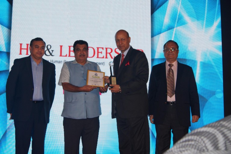 DLF Foundation CEO Awarded Lifetime Achievement Award - Core Sector ...